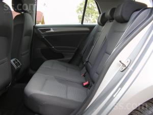 Brown Volkswagen Golf 2015 in Riga, with an engine capacity of 1.60 L and mileage of 0 thousand km for 8650 €, photo 20 on AUTOMOTO.COM.LV