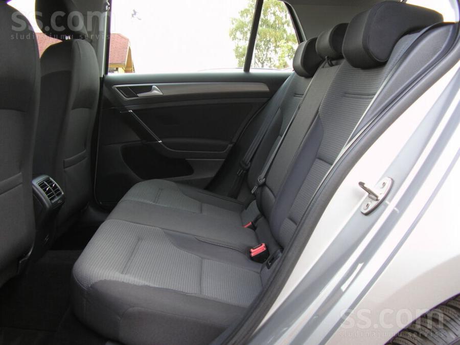 Brown Volkswagen Golf 2015 in Riga, with an engine capacity of 1.60 L and mileage of 0 thousand km for 8650 €, photo 20 on AUTOMOTO.COM.LV