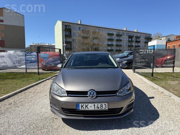 Brūns Volkswagen Golf 2016 Ventspils, ar dzinēja tilpumu 1.40 L un nobraukumu 57 tūkst. km par 8990 €, foto 2 vietnē AUTOMOTO.COM.LV
