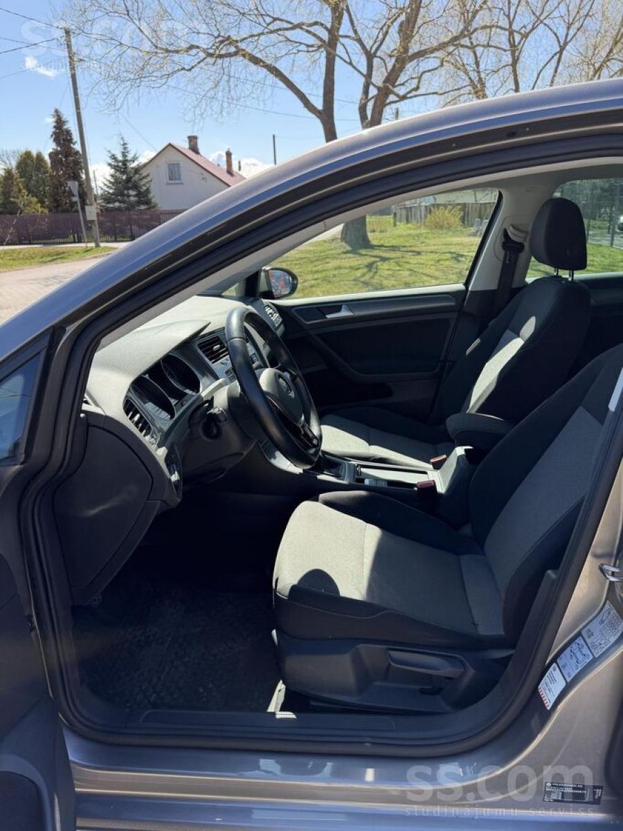 Brūns Volkswagen Golf 2016 Ventspils, ar dzinēja tilpumu 1.40 L un nobraukumu 57 tūkst. km par 8990 €, foto 10 vietnē AUTOMOTO.COM.LV