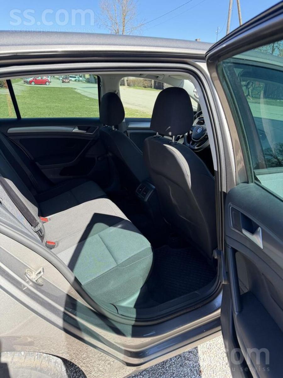 Brūns Volkswagen Golf 2016 Ventspils, ar dzinēja tilpumu 1.40 L un nobraukumu 57 tūkst. km par 8990 €, foto 14 vietnē AUTOMOTO.COM.LV