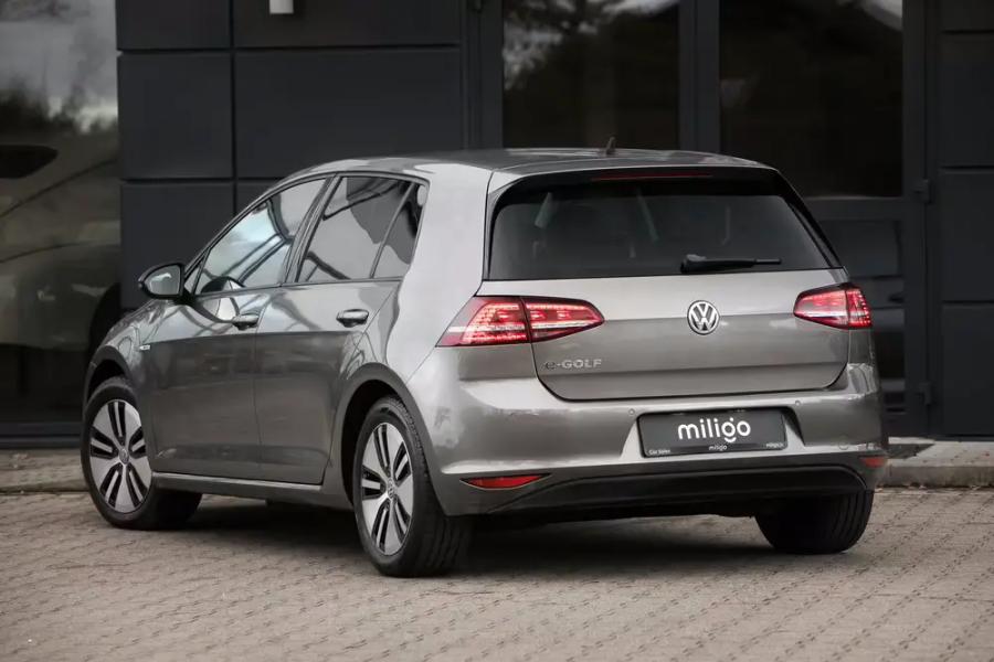 Brūns Volkswagen Golf 2016 Jelgava, ar dzinēja tilpumu 0.00 L un nobraukumu 173 tūkst. km par 6500 €, foto 10 vietnē AUTOMOTO.COM.LV