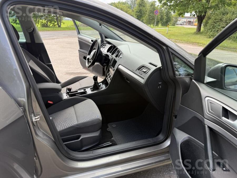 Brūns Volkswagen Golf 2016 Ogre, ar dzinēja tilpumu 1.60 L un nobraukumu 381 tūkst. km par 3500 €, foto 13 vietnē AUTOMOTO.COM.LV