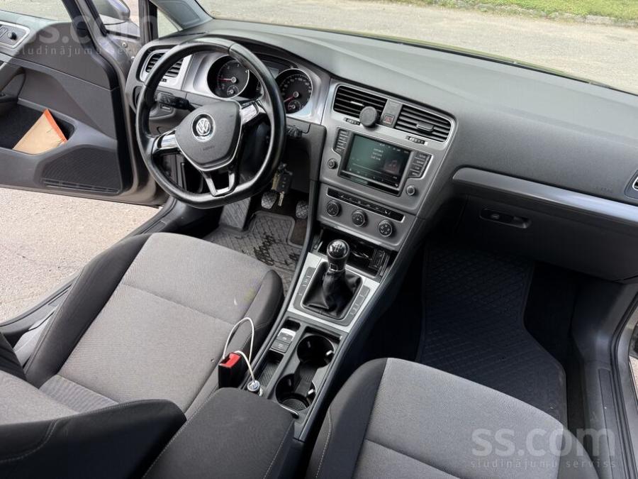 Brūns Volkswagen Golf 2016 Ogre, ar dzinēja tilpumu 1.60 L un nobraukumu 381 tūkst. km par 3500 €, foto 14 vietnē AUTOMOTO.COM.LV
