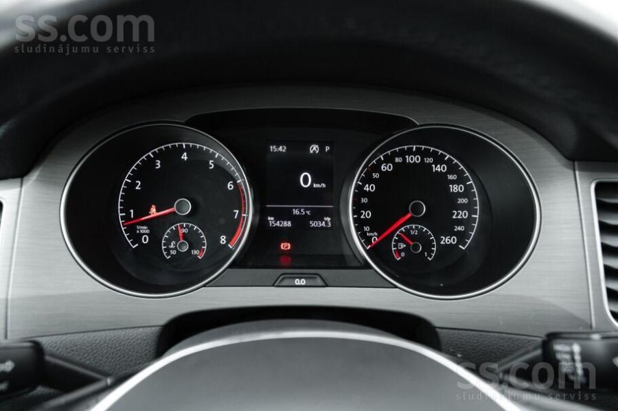 Brūns Volkswagen Golf 2017 Rīga, ar dzinēja tilpumu 1.40 L un nobraukumu 154 tūkst. km par 9500 €, foto 10 vietnē AUTOMOTO.COM.LV