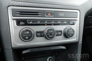 Brūns Volkswagen Golf 2017 Rīga, ar dzinēja tilpumu 1.40 L un nobraukumu 154 tūkst. km par 9500 €, foto 13 vietnē AUTOMOTO.COM.LV