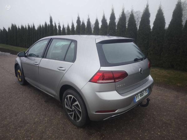 Brown Volkswagen Golf 2019 in Telschi, with an engine capacity of 1.60 L and mileage of 95 thousand km for 5600 €, photo 8 on AUTOMOTO.COM.LV
