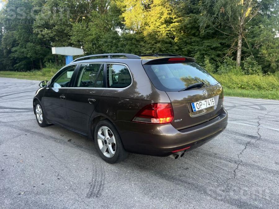Brown Volkswagen Golf 2010 in Riga, with an engine capacity of 1.40 L and mileage of 226 thousand km for 4500 €, photo 7 on AUTOMOTO.COM.LV