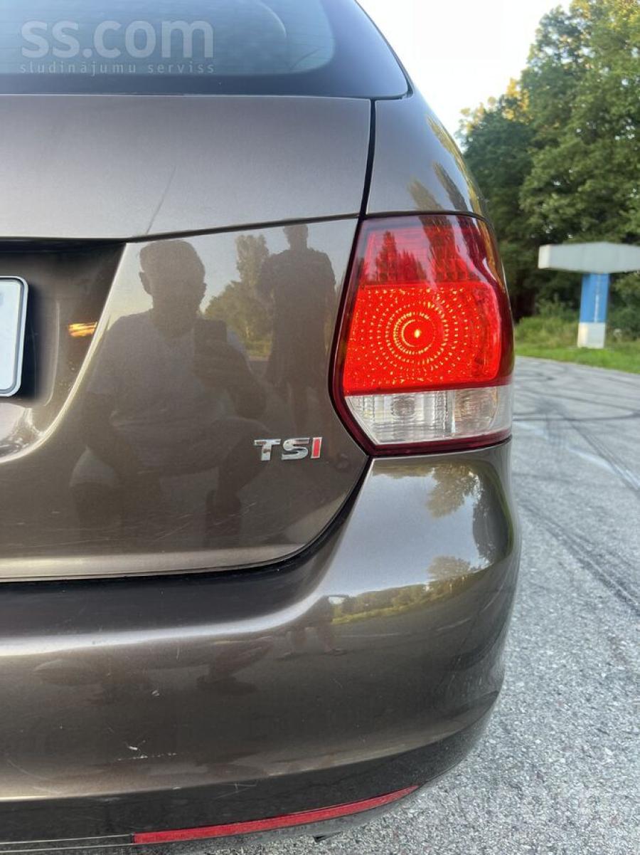 Brown Volkswagen Golf 2010 in Riga, with an engine capacity of 1.40 L and mileage of 226 thousand km for 4500 €, photo 10 on AUTOMOTO.COM.LV