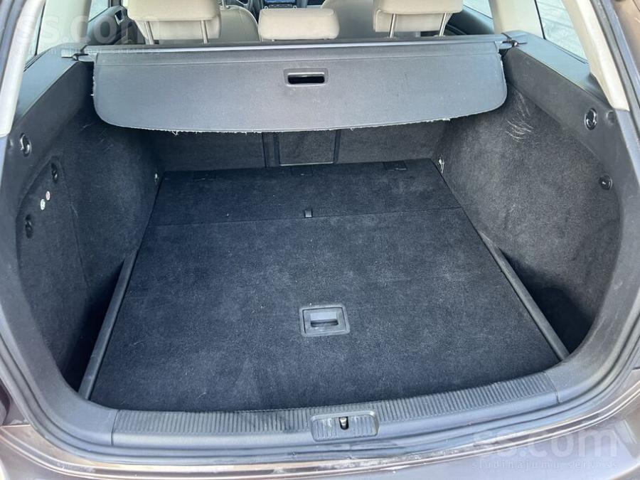Brown Volkswagen Golf 2010 in Riga, with an engine capacity of 1.40 L and mileage of 226 thousand km for 4500 €, photo 13 on AUTOMOTO.COM.LV