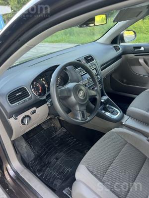 Brown Volkswagen Golf 2010 in Riga, with an engine capacity of 1.40 L and mileage of 226 thousand km for 4500 €, photo 14 on AUTOMOTO.COM.LV