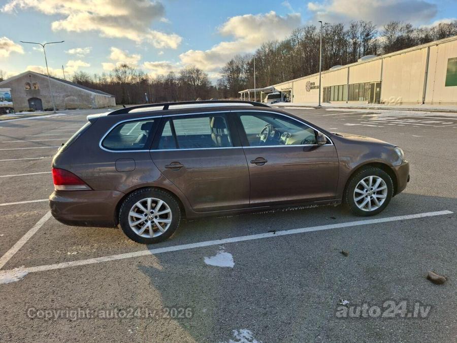 Brūns Volkswagen Golf 2011 Kerdla, ar dzinēja tilpumu 1.60 L un nobraukumu 274 tūkst. km par 3500 €, foto 2 vietnē AUTOMOTO.COM.LV