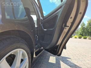Brūns Volkswagen Golf 2011 Rīga, ar dzinēja tilpumu 1.20 L un nobraukumu 151 tūkst. km par 4350 €, foto 9 vietnē AUTOMOTO.COM.LV