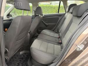 Brūns Volkswagen Golf 2011 Valmiera, ar dzinēja tilpumu 2.00 L un nobraukumu 393 tūkst. km par 3660 €, foto 26 vietnē AUTOMOTO.COM.LV