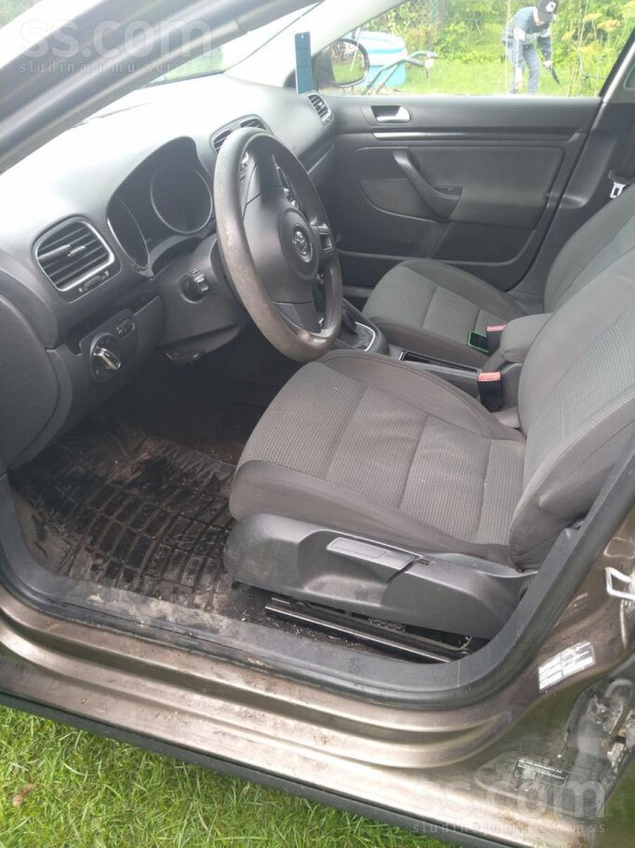Brūns Volkswagen Golf 2011 Rīga, ar dzinēja tilpumu 1.20 L un nobraukumu 358 tūkst. km par 1700 €, foto 3 vietnē AUTOMOTO.COM.LV