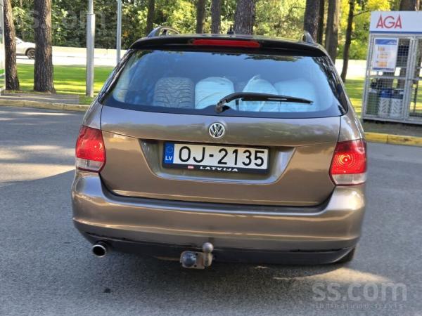 Brown Volkswagen Golf 2011 in Riga, with an engine capacity of 1.20 L and mileage of 360 thousand km for 1250 €, photo 7 on AUTOMOTO.COM.LV