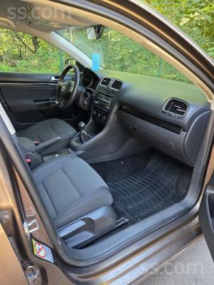 Brūns Volkswagen Golf 2011 Rīga, ar dzinēja tilpumu 1.20 L un nobraukumu 360 tūkst. km par 1250 €, foto 18 vietnē AUTOMOTO.COM.LV