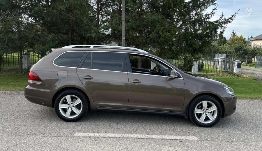 Brūns Volkswagen Golf 2011 Marijampole, ar dzinēja tilpumu 1.39 L un nobraukumu 205 tūkst. km par 3490 €, foto 7 vietnē AUTOMOTO.COM.LV