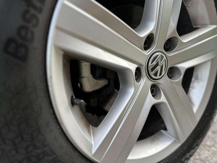 Brūns Volkswagen Golf 2011 Marijampole, ar dzinēja tilpumu 1.39 L un nobraukumu 205 tūkst. km par 3490 €, foto 12 vietnē AUTOMOTO.COM.LV