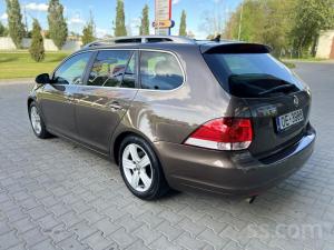 Brown Volkswagen Golf 2012 in Jekabpils, with an engine capacity of 1.60 L and mileage of 288 thousand km for 5890 €, photo 7 on AUTOMOTO.COM.LV