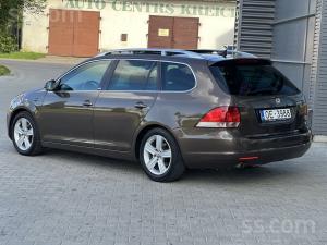 Brown Volkswagen Golf 2012 in Jekabpils, with an engine capacity of 1.60 L and mileage of 288 thousand km for 5890 €, photo 12 on AUTOMOTO.COM.LV