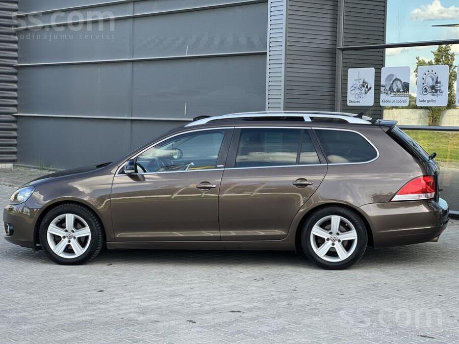 Brown Volkswagen Golf 2012 in Jekabpils, with an engine capacity of 1.60 L and mileage of 288 thousand km for 5890 €, photo 13 on AUTOMOTO.COM.LV