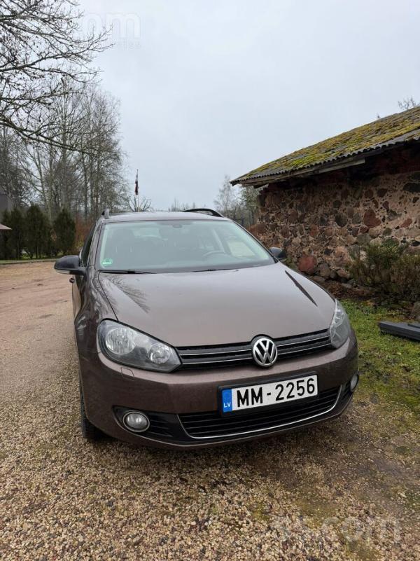 Brown Volkswagen Golf 2012 in Cesis, with an engine capacity of 1.60 L and mileage of 210 thousand km for 5100 €, photo 1 on AUTOMOTO.COM.LV