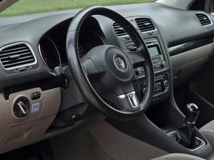 Brūns Volkswagen Golf 2012 Grobiņa, ar dzinēja tilpumu 1.40 L un nobraukumu 222 tūkst. km par 4450 €, foto 13 vietnē AUTOMOTO.COM.LV