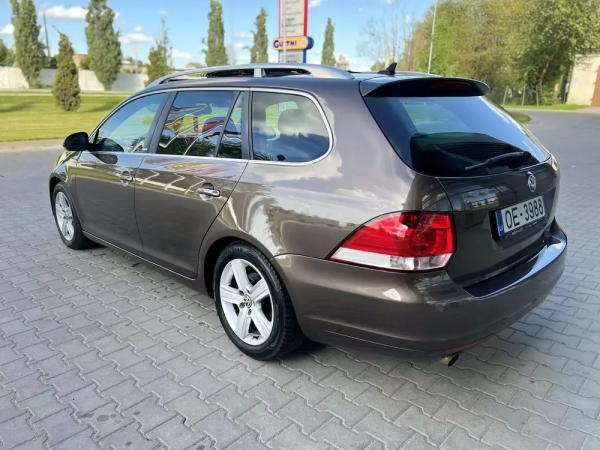 Brūns Volkswagen Golf 2012 Jēkabpils, ar dzinēja tilpumu 1.60 L un nobraukumu 288 tūkst. km par 5890 €, foto 7 vietnē AUTOMOTO.COM.LV