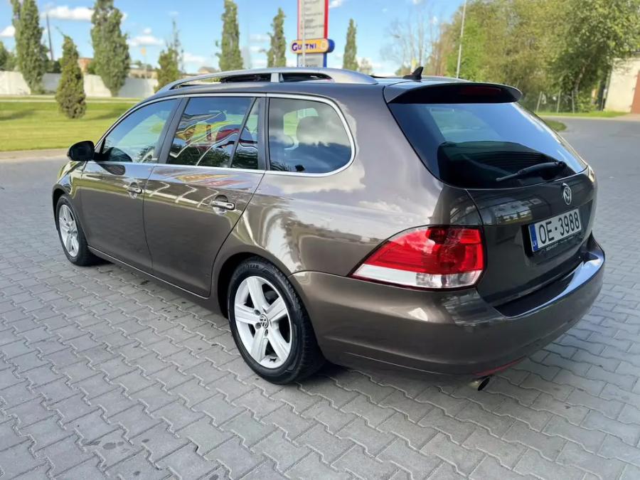 Brūns Volkswagen Golf 2012 Jēkabpils, ar dzinēja tilpumu 1.60 L un nobraukumu 288 tūkst. km par 5890 €, foto 8 vietnē AUTOMOTO.COM.LV