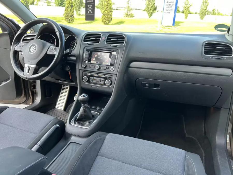 Brūns Volkswagen Golf 2012 Jēkabpils, ar dzinēja tilpumu 1.60 L un nobraukumu 288 tūkst. km par 5890 €, foto 17 vietnē AUTOMOTO.COM.LV