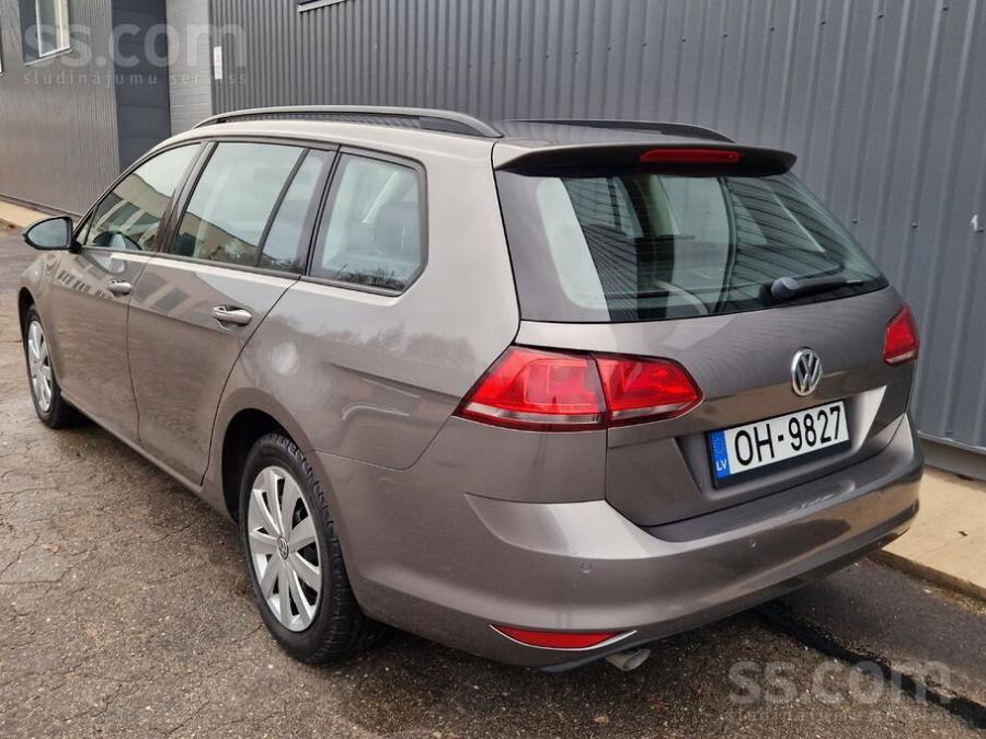 Brown Volkswagen Golf 2013 in Bauska, with an engine capacity of 1.60 L and mileage of 277 thousand km for 5600 €, photo 8 on AUTOMOTO.COM.LV
