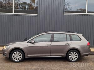 Brown Volkswagen Golf 2013 in Bauska, with an engine capacity of 1.60 L and mileage of 277 thousand km for 5500 €, photo 5 on AUTOMOTO.COM.LV