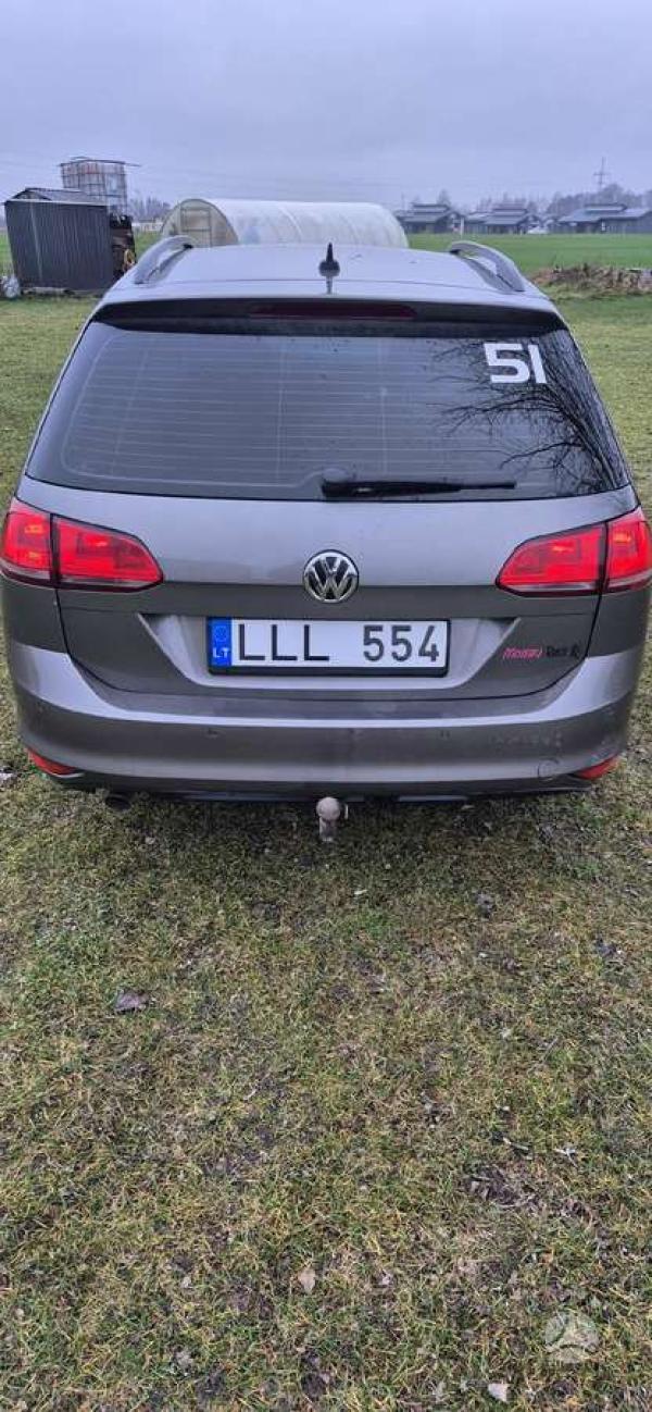 Brown Volkswagen Golf 2014 in Kaunas, with an engine capacity of 1.60 L and mileage of 310 thousand km for 5900 €, photo 11 on AUTOMOTO.COM.LV