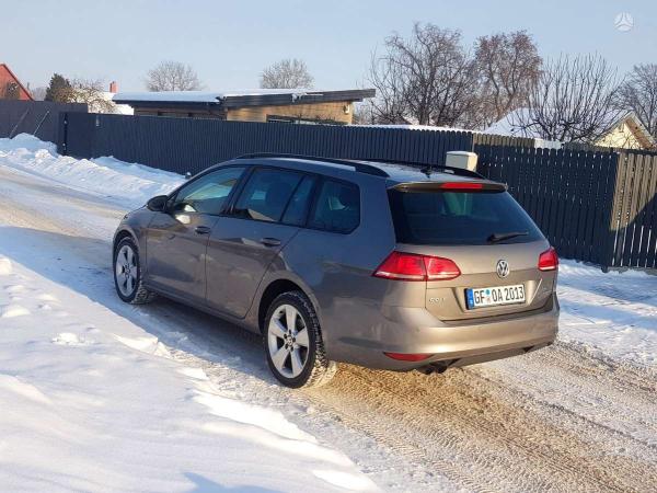 Brown Volkswagen Golf 2014 in Kedainiai, with an engine capacity of 1.97 L and mileage of 300 thousand km for 5950 €, photo 4 on AUTOMOTO.COM.LV