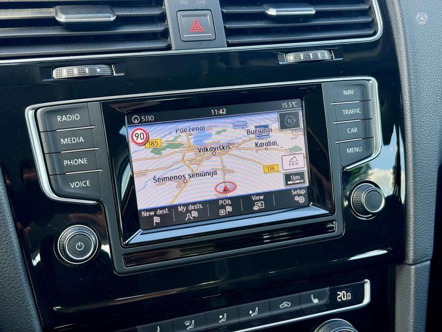 Brūns Volkswagen Golf 2014 Šauļi, ar dzinēja tilpumu 1.97 L un nobraukumu 293 tūkst. km par 7500 €, foto 12 vietnē AUTOMOTO.COM.LV