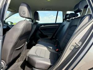 Brūns Volkswagen Golf 2014 Šauļi, ar dzinēja tilpumu 1.97 L un nobraukumu 293 tūkst. km par 7500 €, foto 21 vietnē AUTOMOTO.COM.LV
