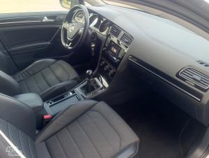 Brown Volkswagen Golf 2015 in Kaunas, with an engine capacity of 2.00 L and mileage of 165 thousand km for 9500 €, photo 15 on AUTOMOTO.COM.LV