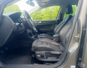 Brown Volkswagen Golf 2015 in Kaunas, with an engine capacity of 2.00 L and mileage of 165 thousand km for 9500 €, photo 17 on AUTOMOTO.COM.LV