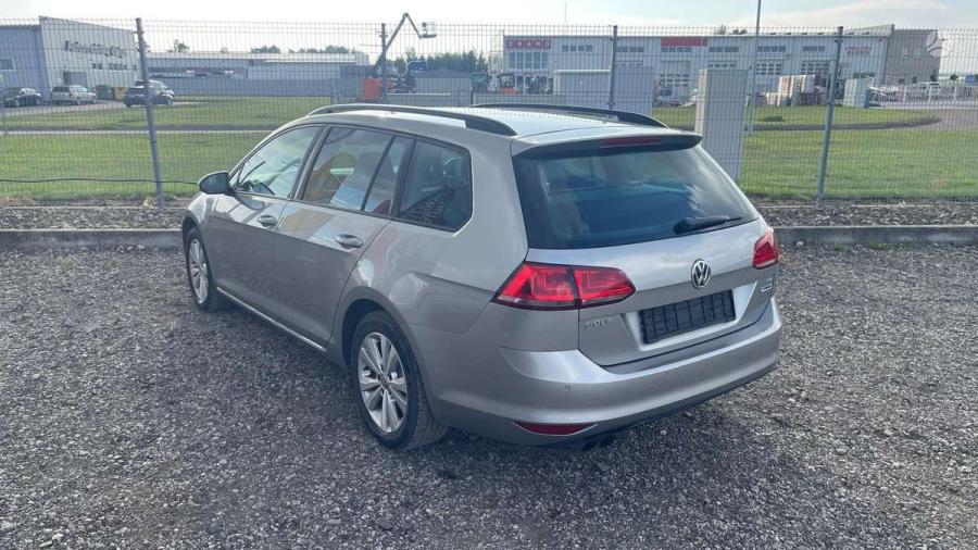 Brūns Volkswagen Golf 2015 Marijampole, ar dzinēja tilpumu 1.40 L un nobraukumu 318 tūkst. km par 6200 €, foto 13 vietnē AUTOMOTO.COM.LV