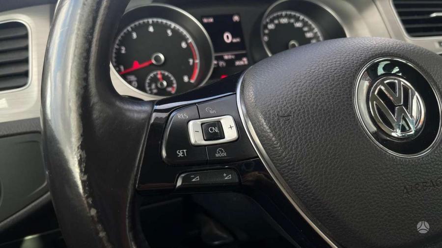 Brūns Volkswagen Golf 2015 Marijampole, ar dzinēja tilpumu 1.40 L un nobraukumu 318 tūkst. km par 6200 €, foto 17 vietnē AUTOMOTO.COM.LV