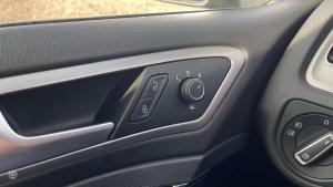 Brūns Volkswagen Golf 2015 Marijampole, ar dzinēja tilpumu 1.40 L un nobraukumu 318 tūkst. km par 6200 €, foto 25 vietnē AUTOMOTO.COM.LV