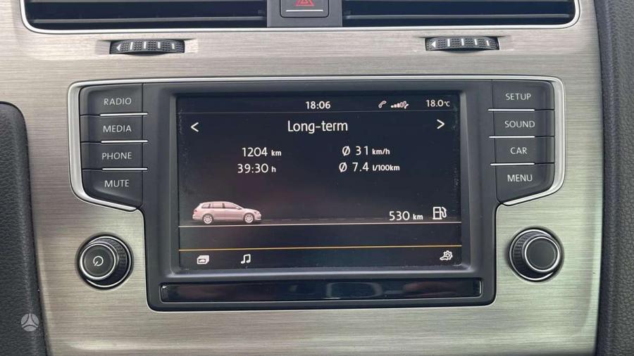 Brūns Volkswagen Golf 2015 Marijampole, ar dzinēja tilpumu 1.40 L un nobraukumu 318 tūkst. km par 6200 €, foto 32 vietnē AUTOMOTO.COM.LV