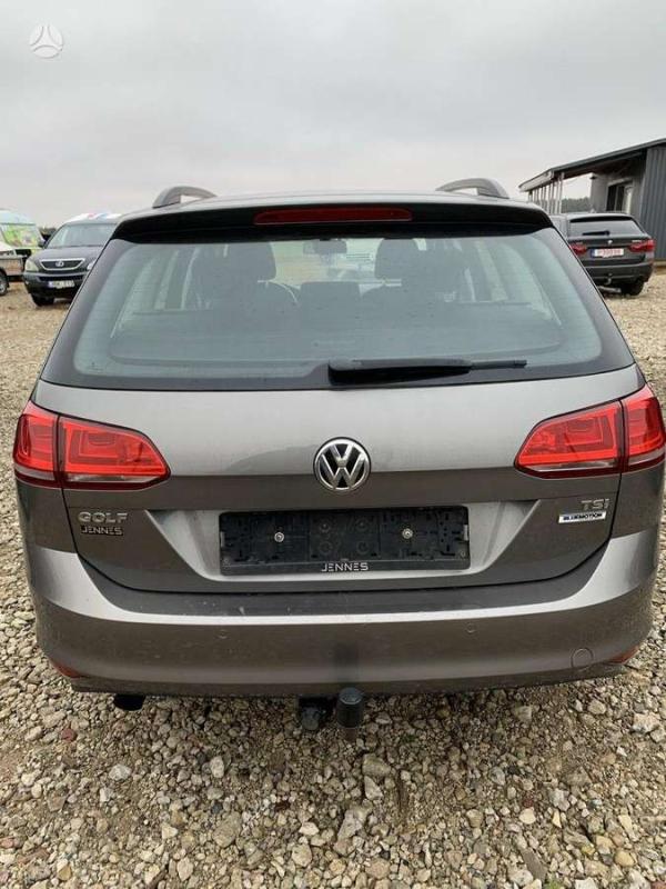 Brown Volkswagen Golf 2016 in Vilnius, with an engine capacity of 1.20 L and mileage of 203 thousand km for 6750 €, photo 11 on AUTOMOTO.COM.LV