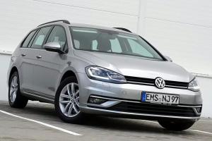 Brown Volkswagen Golf 2017 in Riga, with an engine capacity of 1.60 L and mileage of 208 thousand km for 8900 €, photo 3 on AUTOMOTO.COM.LV