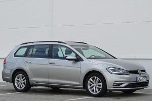 Brown Volkswagen Golf 2017 in Riga, with an engine capacity of 1.60 L and mileage of 208 thousand km for 8900 €, photo 12 on AUTOMOTO.COM.LV