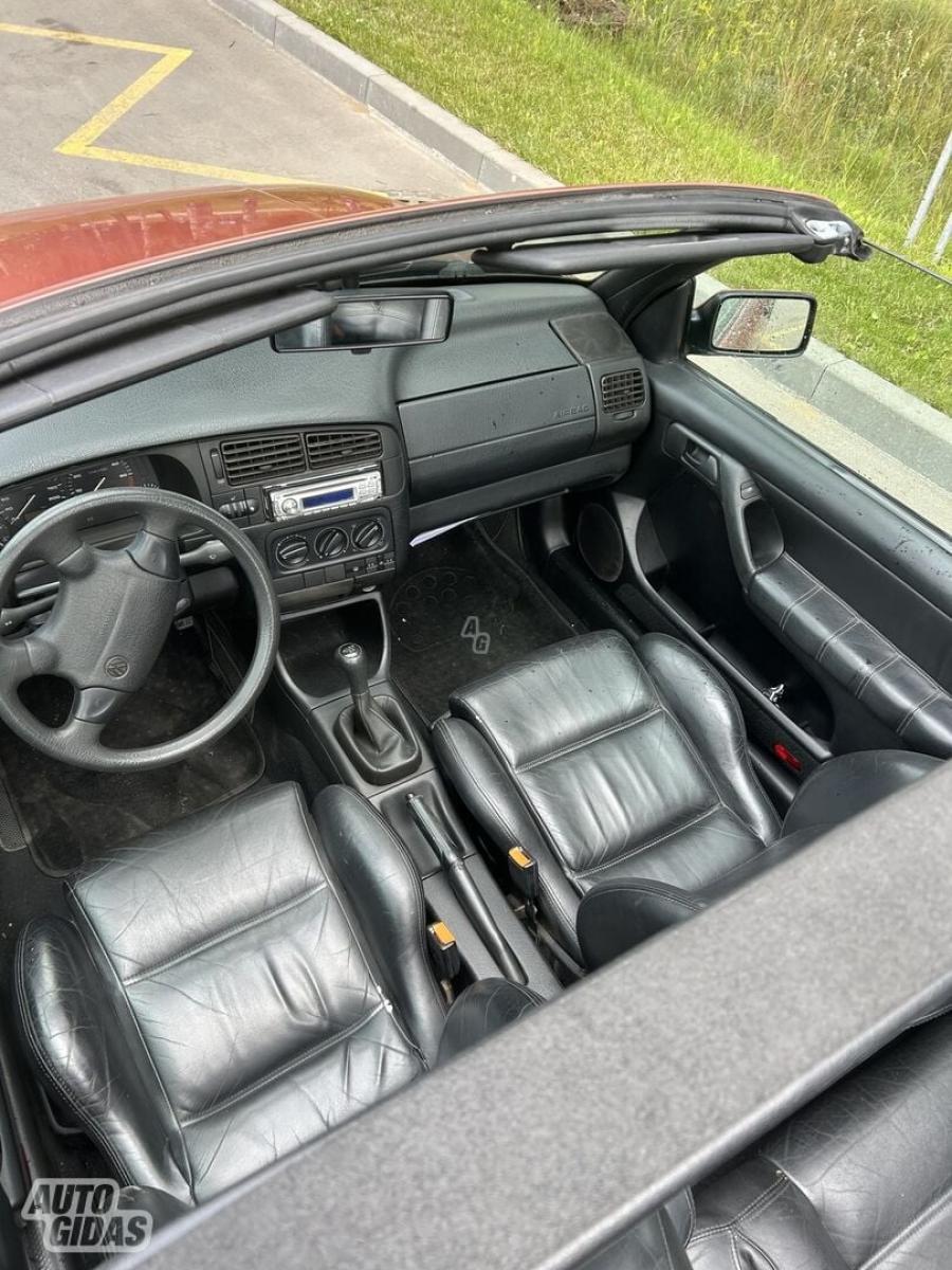 Volkswagen Golf 1994 in Vilnius, with an engine capacity of 1.60 L and mileage of 154 thousand km for 2200 €, photo 9 on AUTOMOTO.COM.LV
