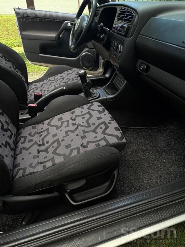 Volkswagen Golf 1999 Balvi, ar dzinēja tilpumu 1.90 L un nobraukumu 300 tūkst. km par 2400 €, foto 7 vietnē AUTOMOTO.COM.LV