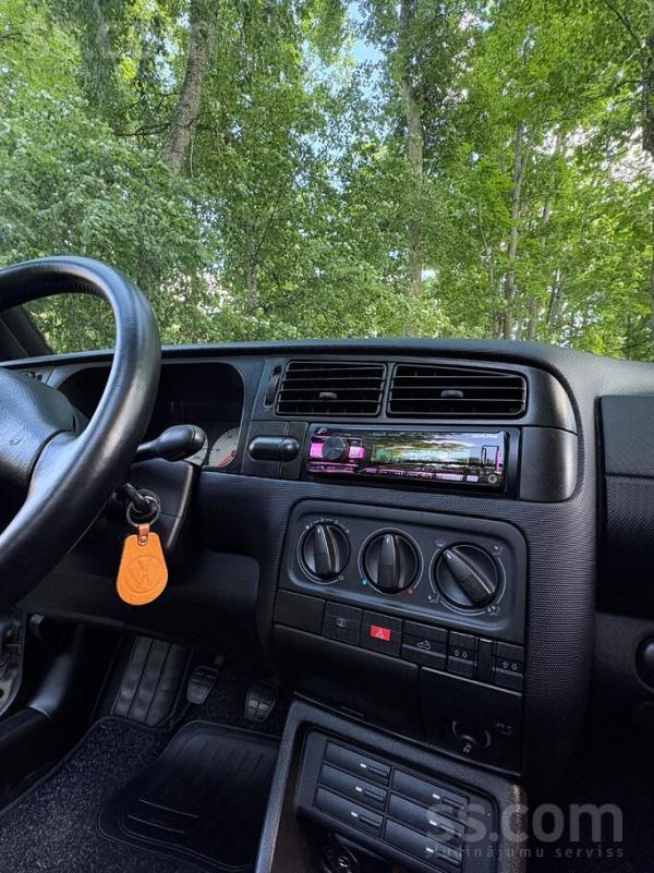 Volkswagen Golf 1999 Balvi, ar dzinēja tilpumu 1.90 L un nobraukumu 300 tūkst. km par 2400 €, foto 10 vietnē AUTOMOTO.COM.LV