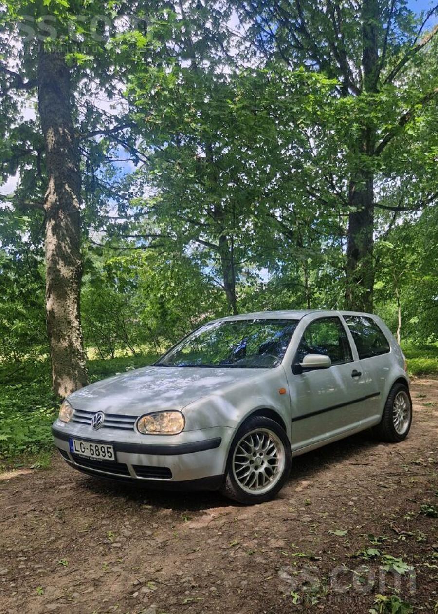 Volkswagen Golf 1998 Madona, ar dzinēja tilpumu 1.40 L un nobraukumu 196 tūkst. km par 1500 €, foto 1 vietnē AUTOMOTO.COM.LV